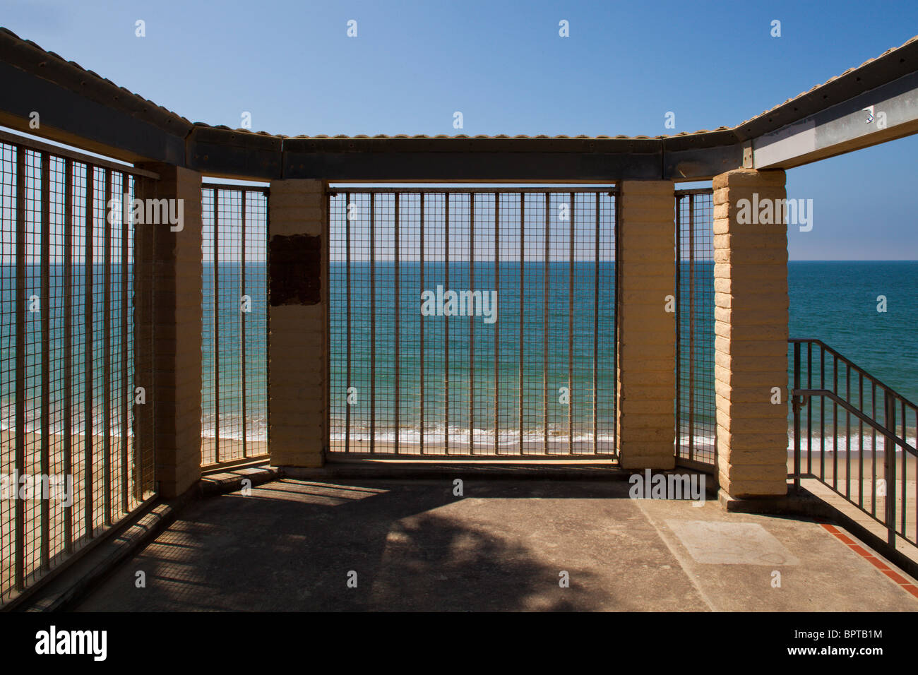 Beach structure hi-res stock photography and images - Alamy