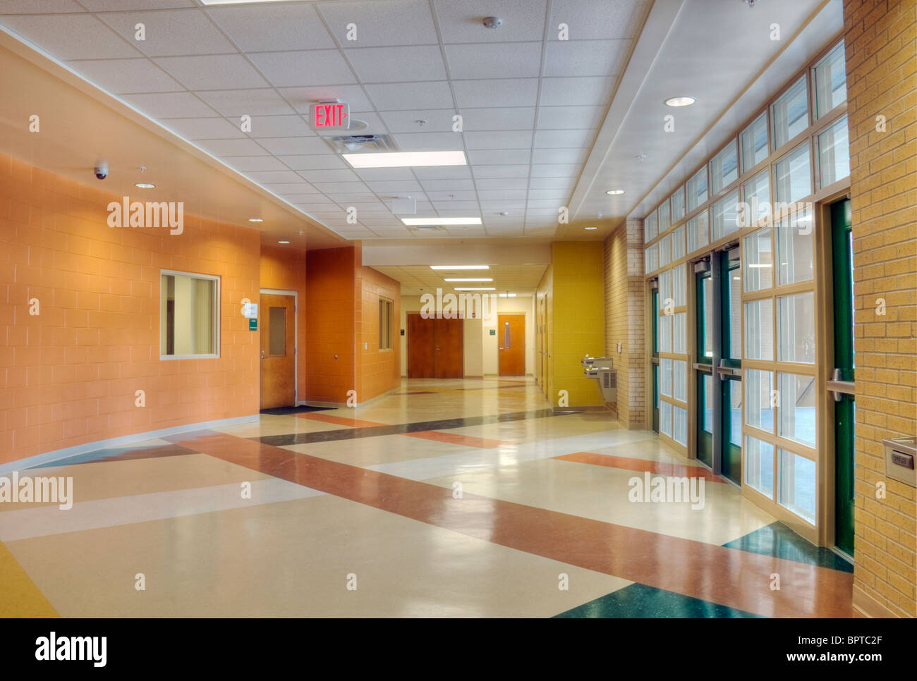 High School Lobby Interior High Resolution Stock Photography and Images ...