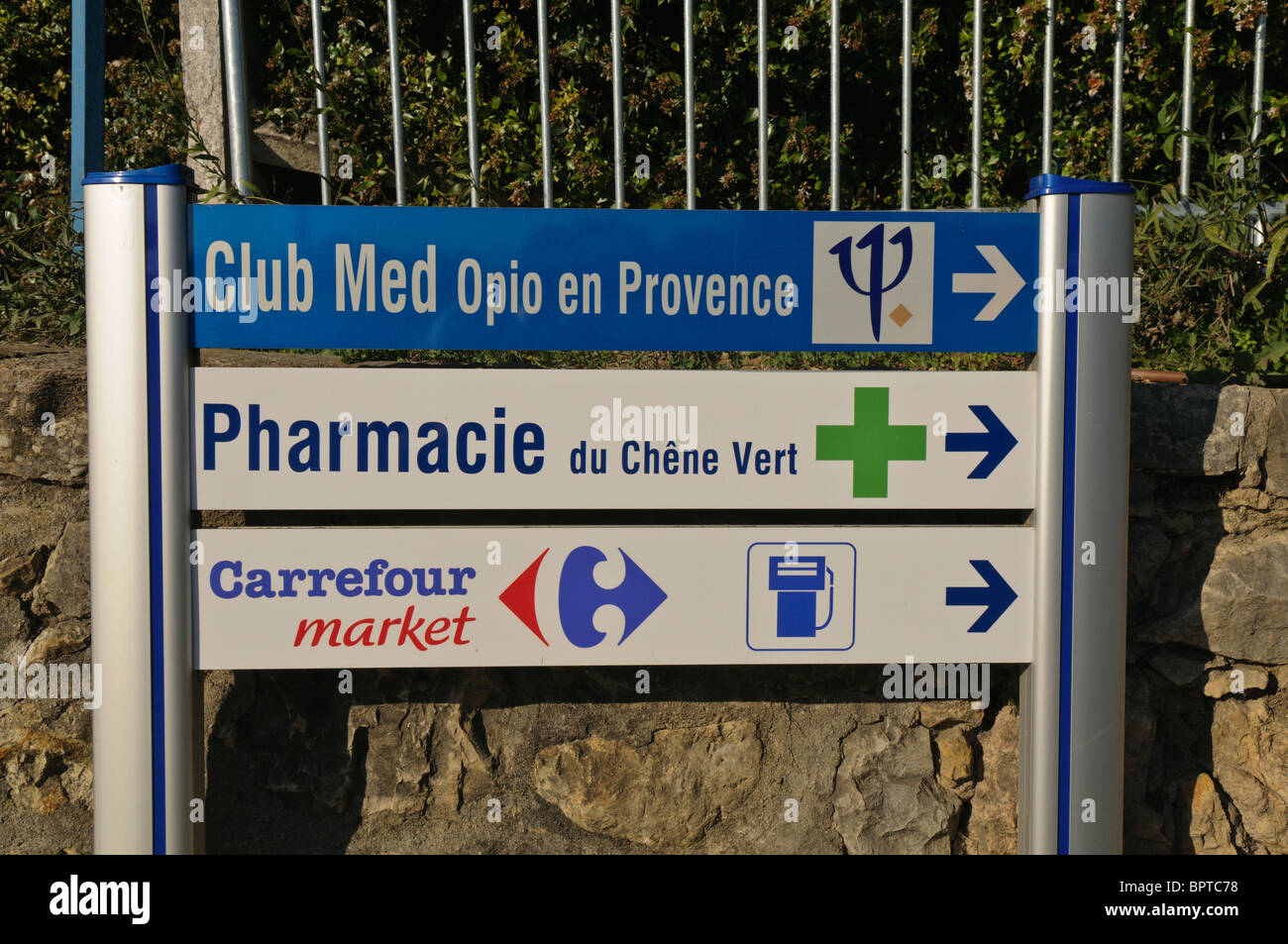 Pharmacy Road Sign High Resolution Stock Photography and Images - Alamy