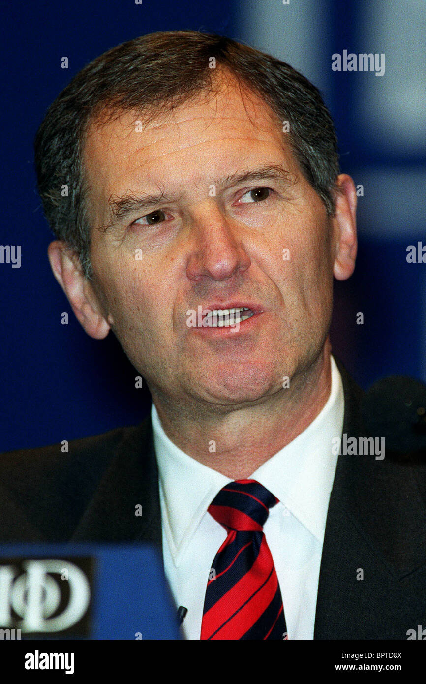 GEORGE COX DIRECTOR GENERAL IOD 25 April 2000 Stock Photo - Alamy