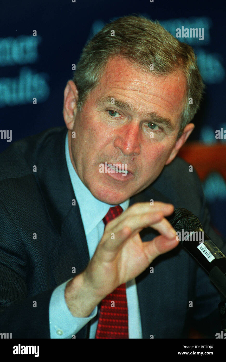 George w bush portrait 2000 hi-res stock photography and images - Alamy
