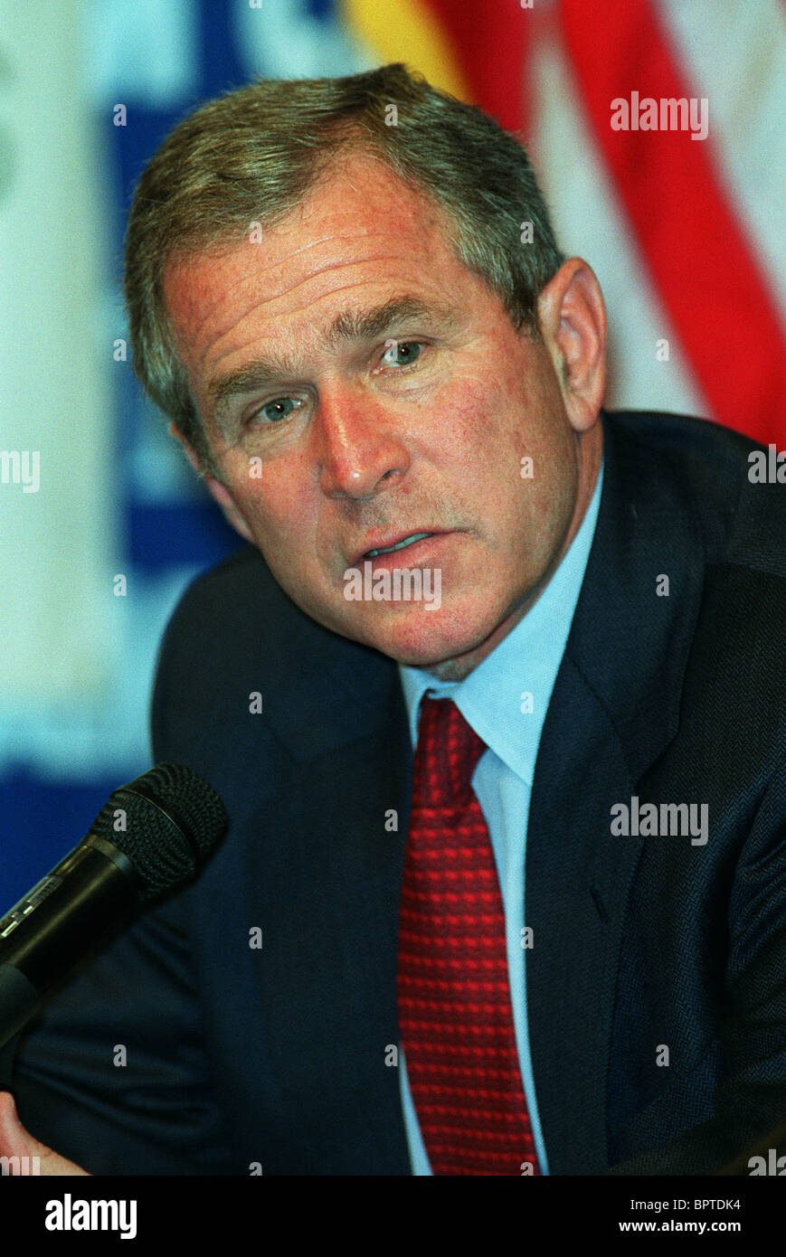 George w bush portrait 2000 hi-res stock photography and images - Alamy