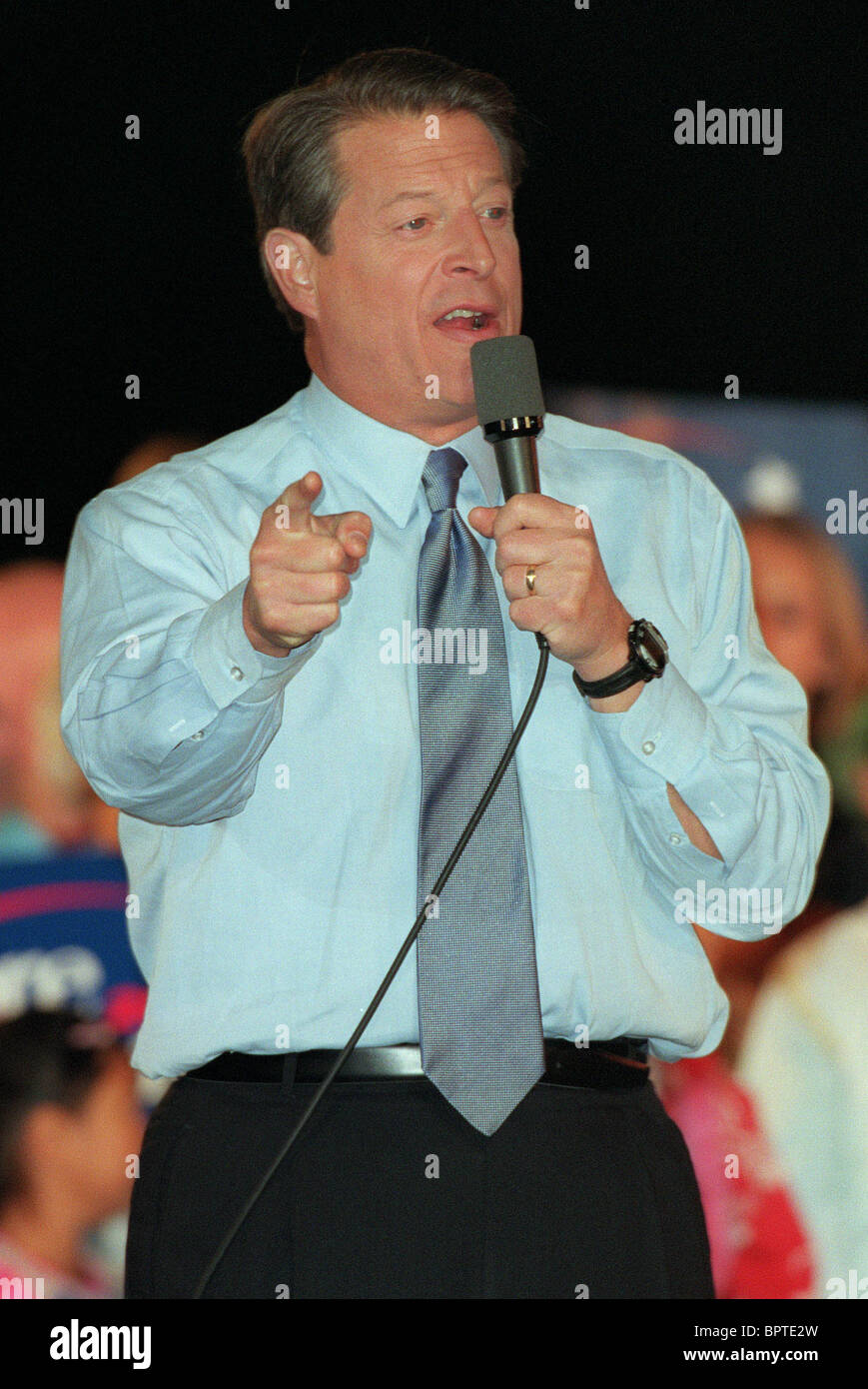 AL GORE PRESIDENTIAL CANDIDATE 31 October 2000 WESTWOOD LOS ANGELES USA ...