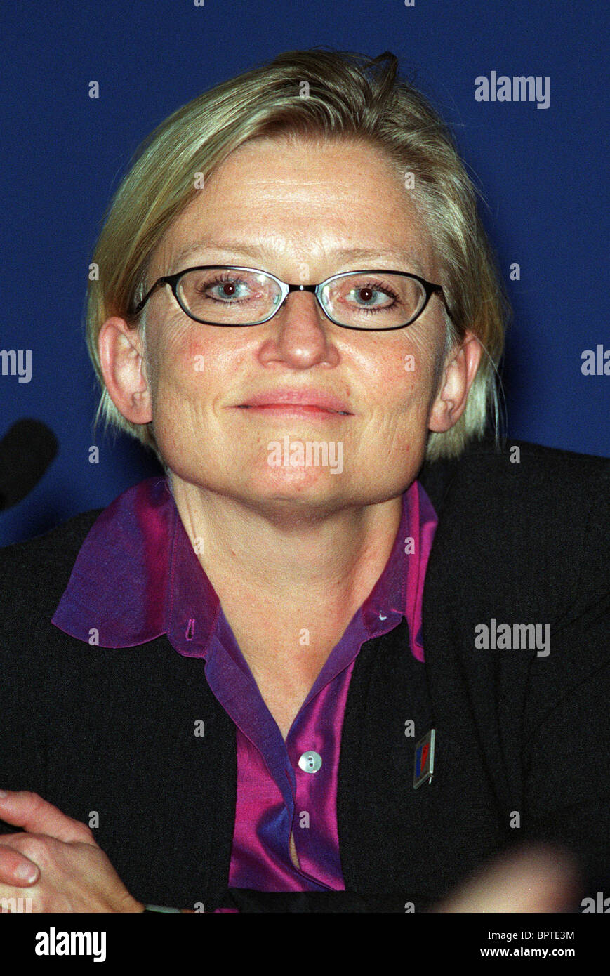 ANNA LINDH FOREIGN MINISTER OF SWEDEN 02 December 2000 EUROPEAN SUMMIT NICE 2000 NICE Stock ...