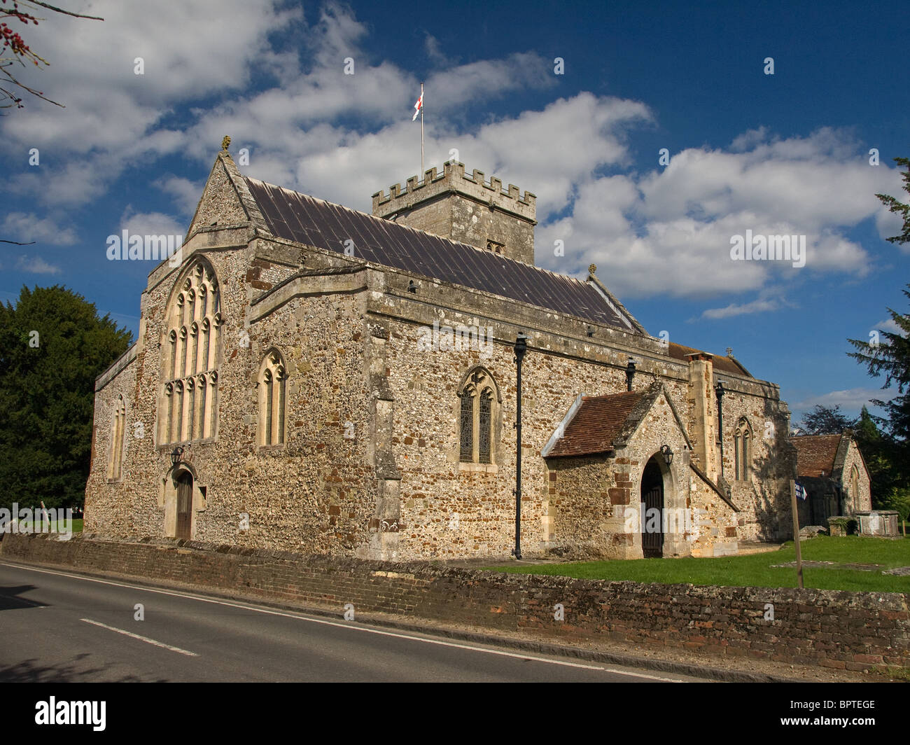 St marys church fordingbridge hi-res stock photography and images - Alamy