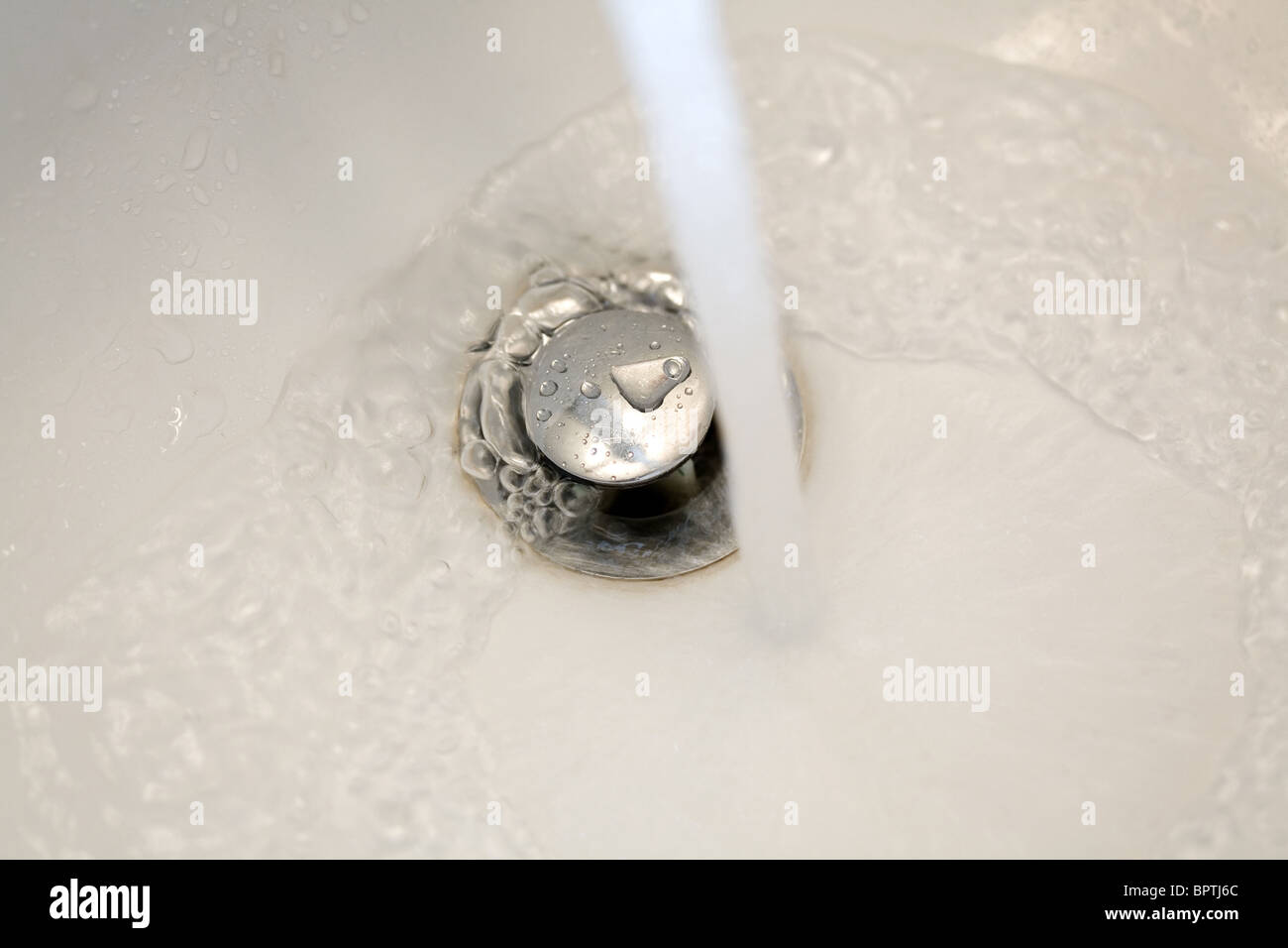 Running Water close up shot Stock Photo - Alamy