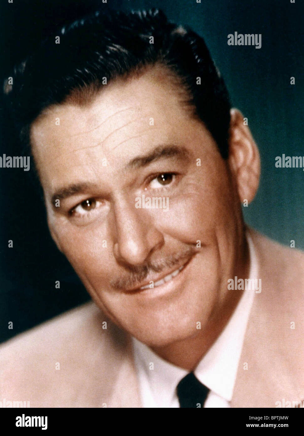 ERROL FLYNN ACTOR (1957 Stock Photo - Alamy