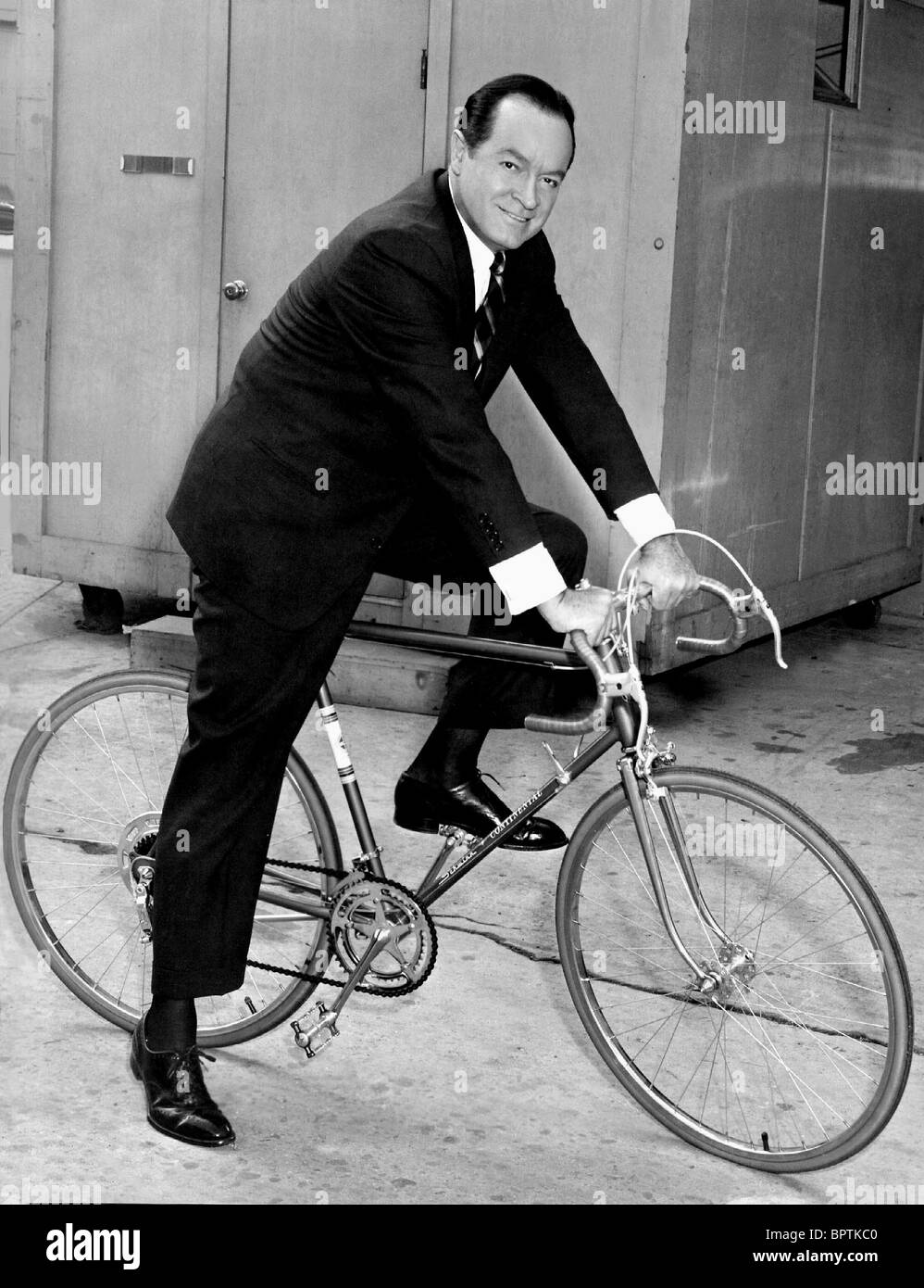 BOB HOPE ACTOR & COMEDIAN (1967 Stock Photo - Alamy