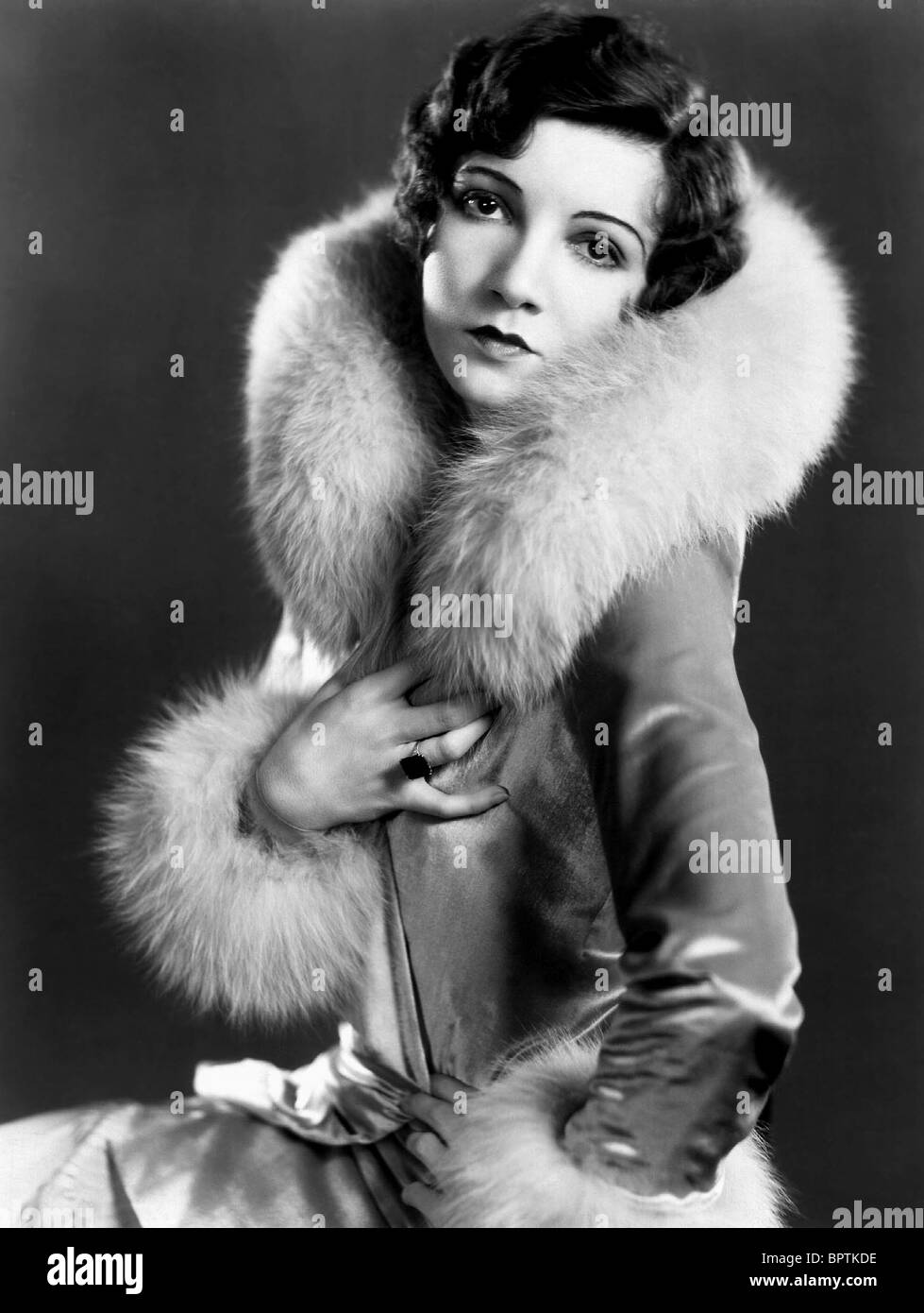 Claudette colbert hi-res stock photography and images - Alamy
