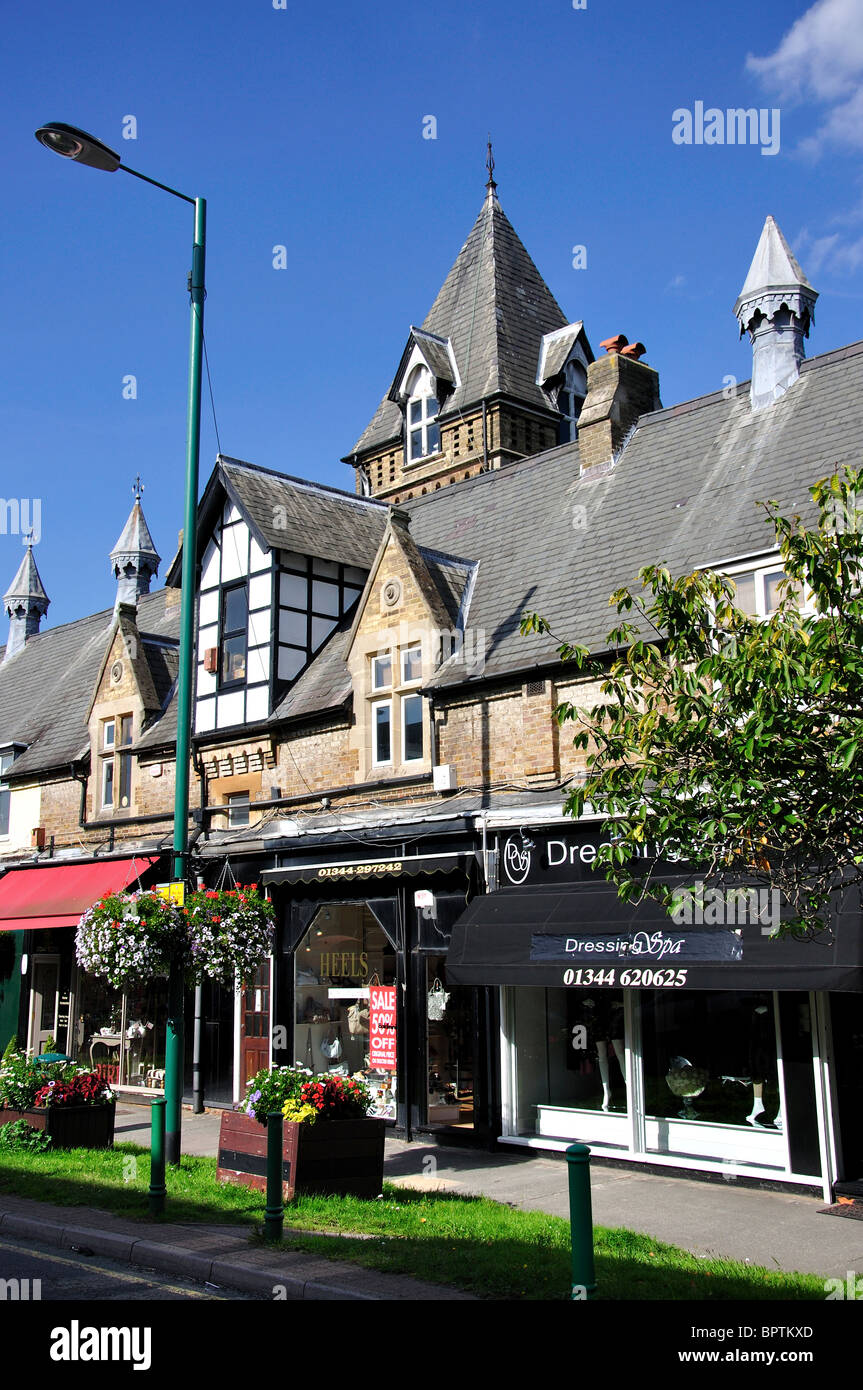 Chobham Road, Sunningdale, Berkshire, England, United Kingdom Stock ...