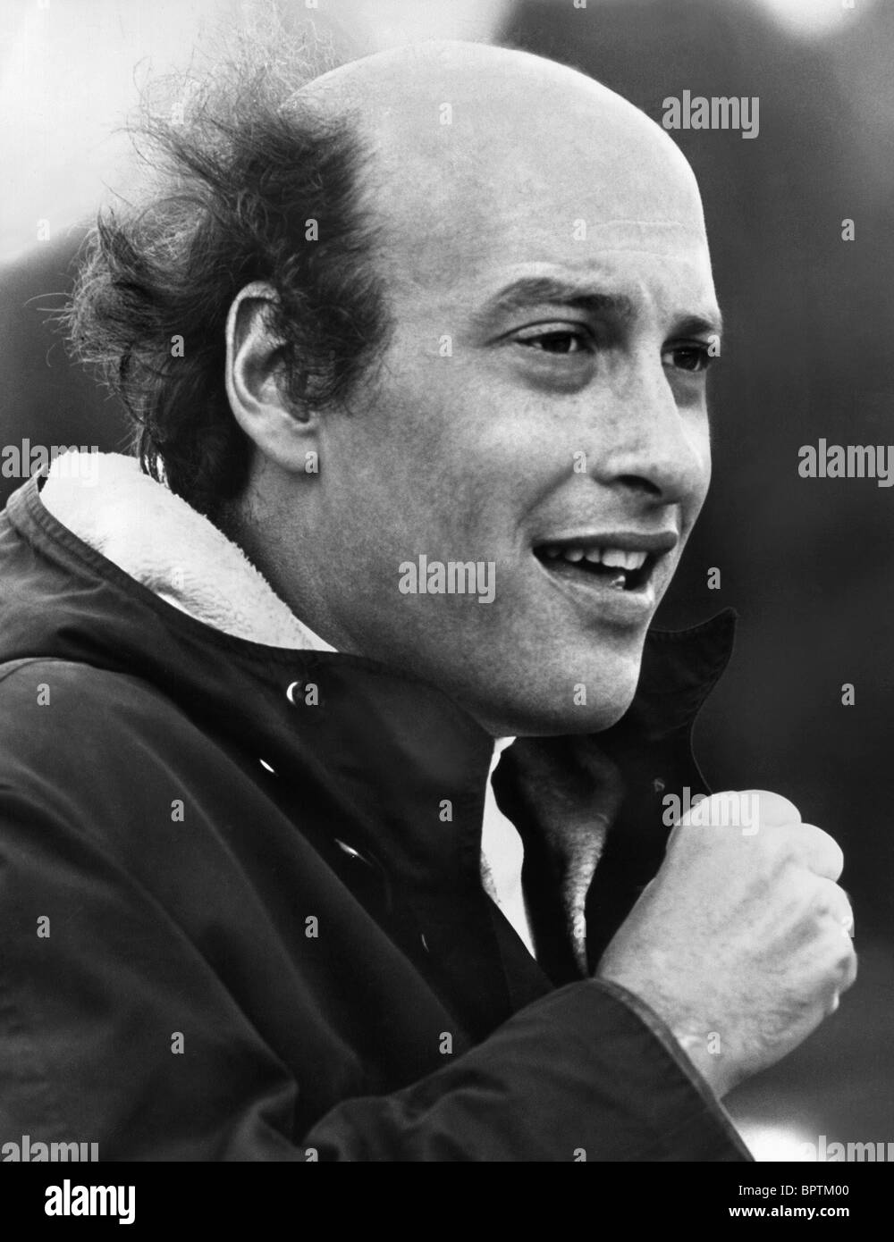 RICHARD LESTER DIRECTOR & ACTOR (1977 Stock Photo - Alamy