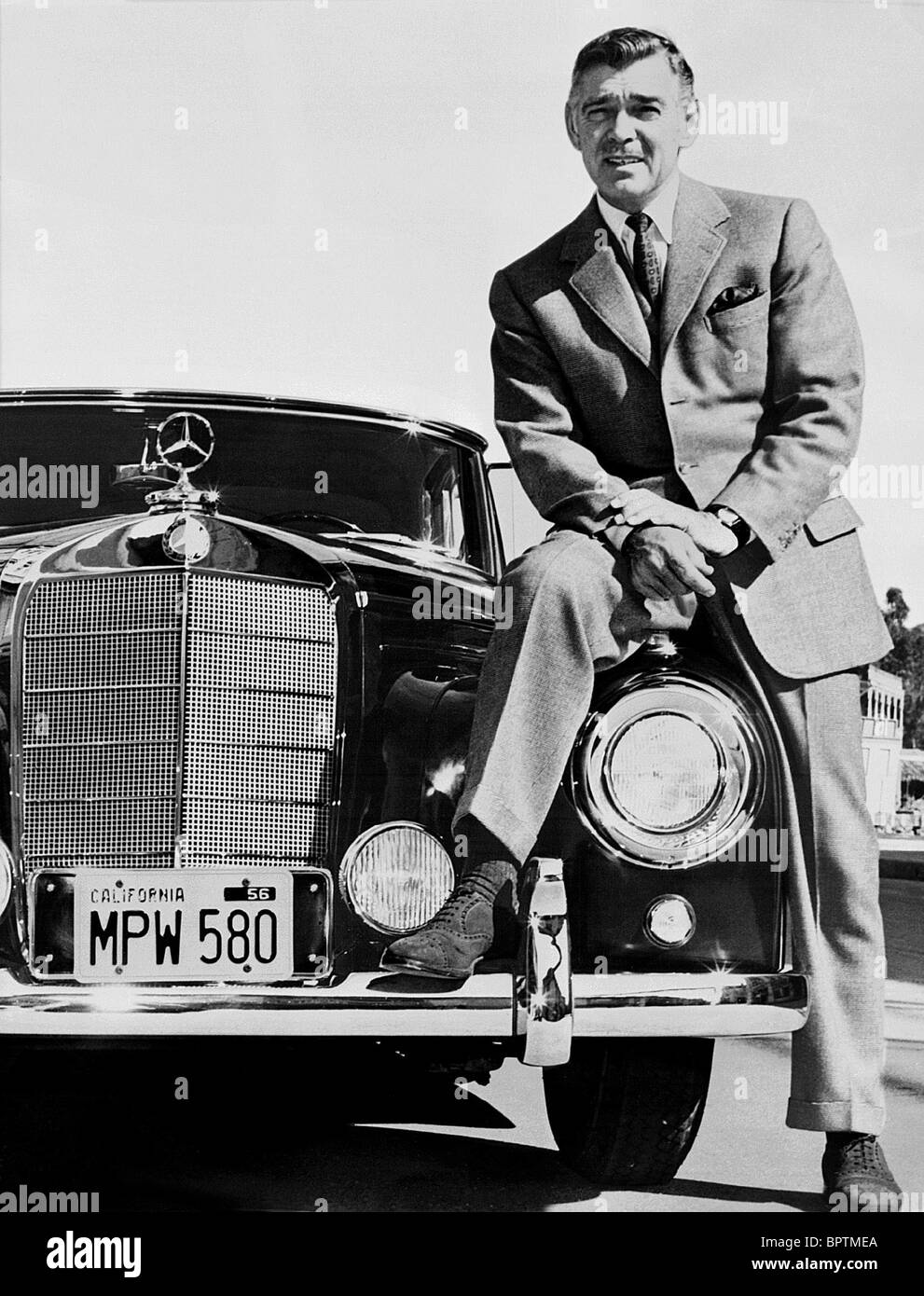 Clark gable actor 1956 hi-res stock photography and images - Alamy