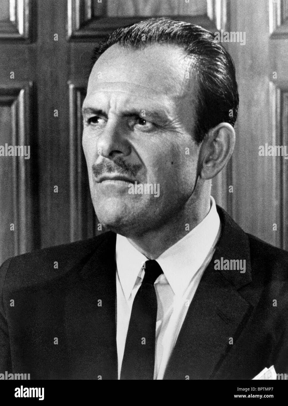 Terry thomas actor hi-res stock photography and images - Alamy