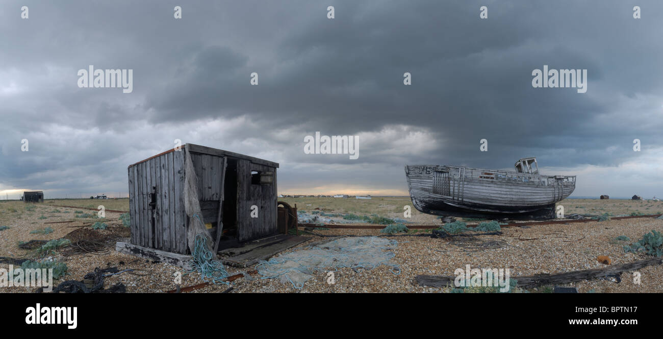 Huts boats shingle beach dungeness hi-res stock photography and images ...
