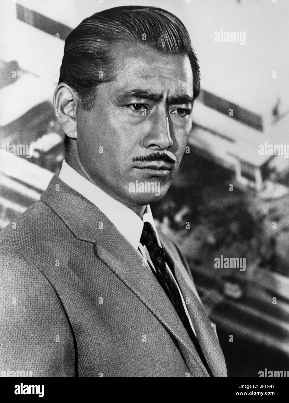 TOSHIRO MIFUNE ACTOR (1966 Stock Photo - Alamy