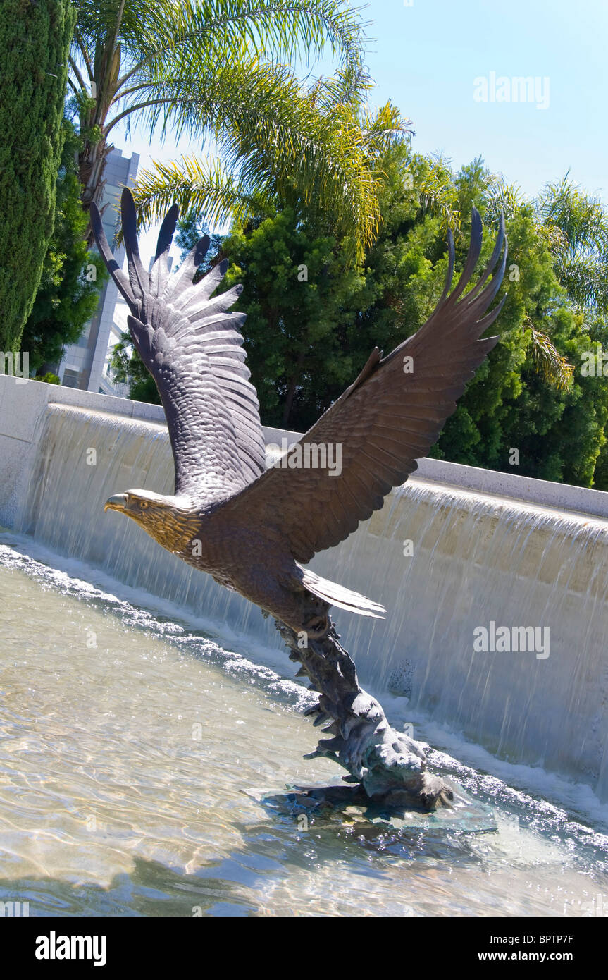 Juvenile Condor statue Stock Photo - Alamy