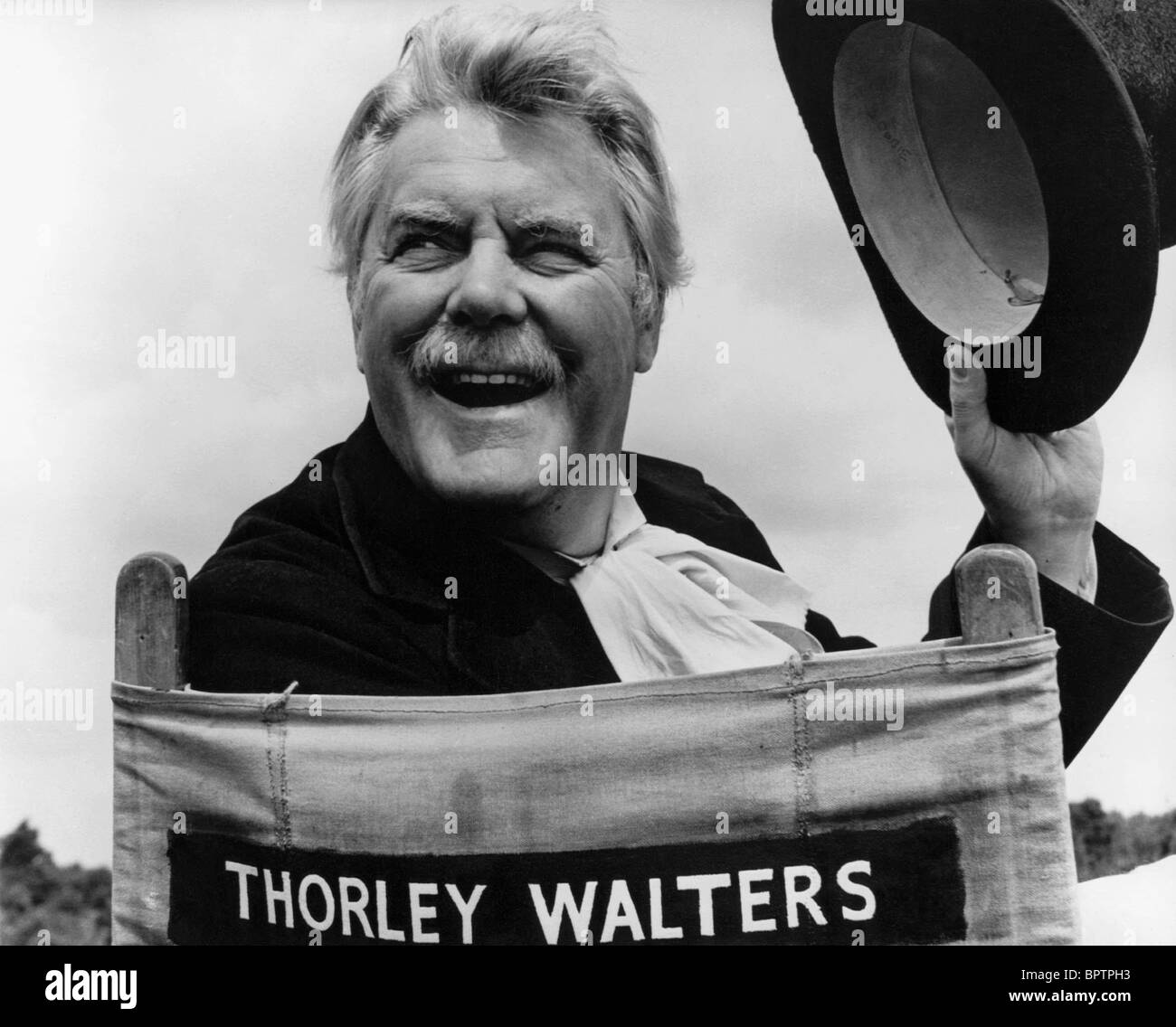 THORLEY WALTERS ACTOR (1969 Stock Photo - Alamy