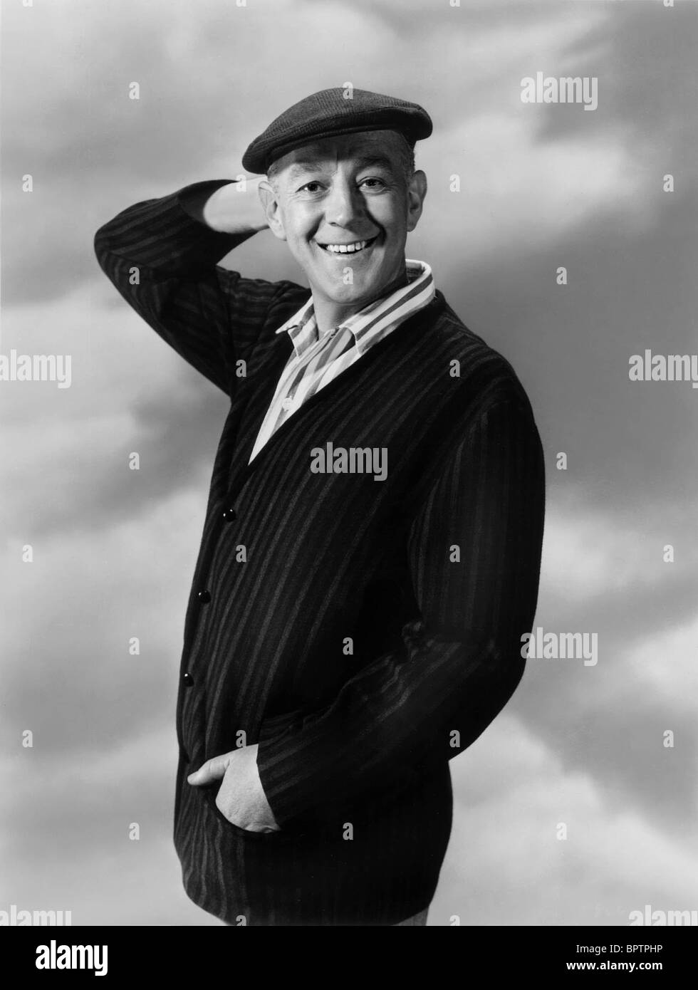 ALEC GUINNESS ACTOR (1961 Stock Photo - Alamy