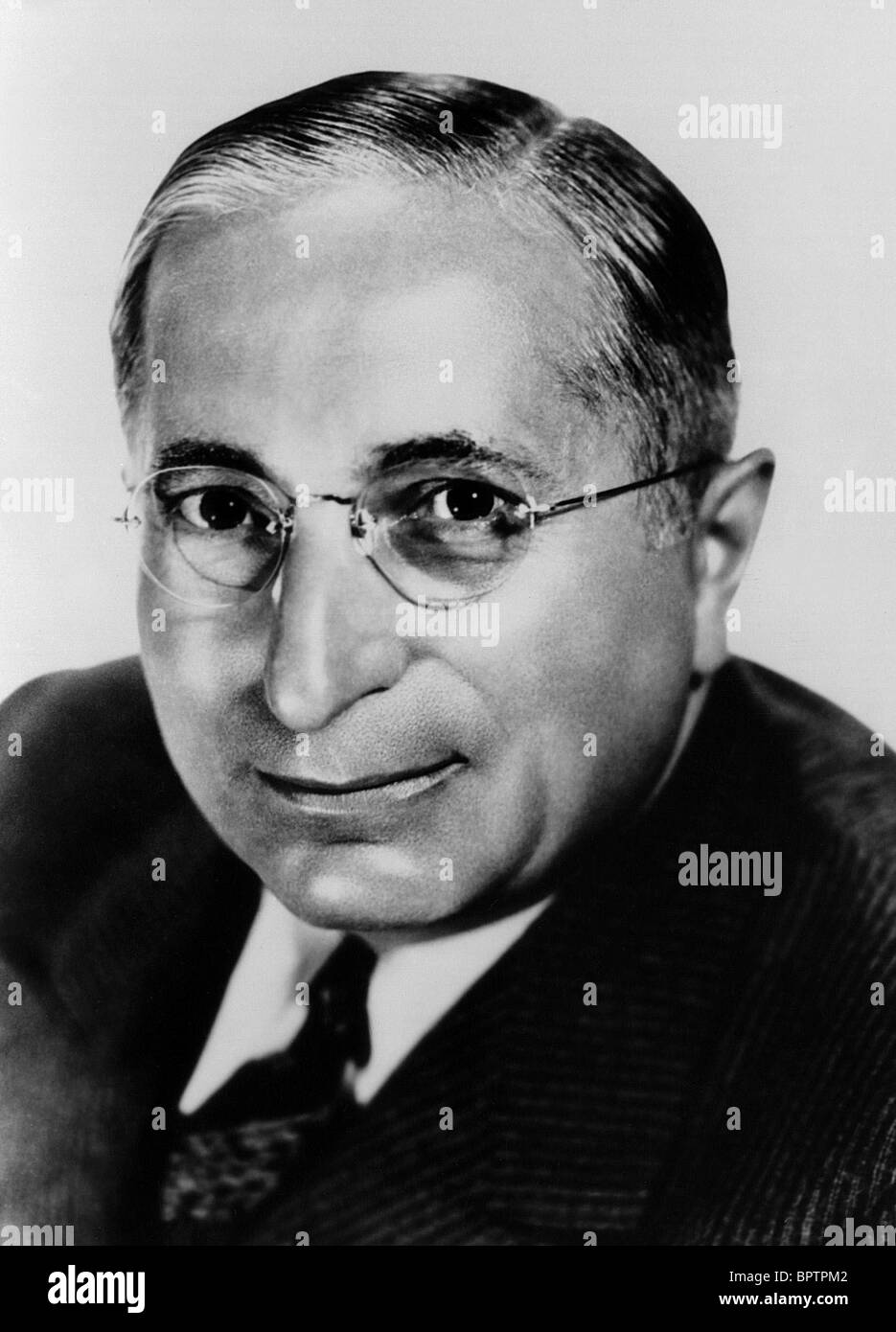 LOUIS B. MAYER DIRECTOR & PRESENTER (1926 Stock Photo - Alamy