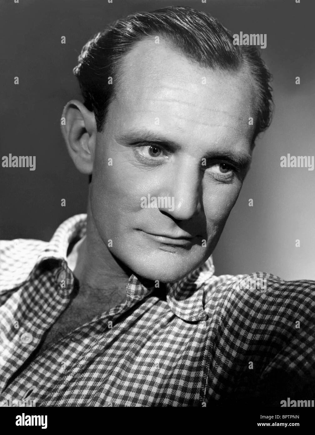 TREVOR HOWARD ACTOR (1949 Stock Photo - Alamy