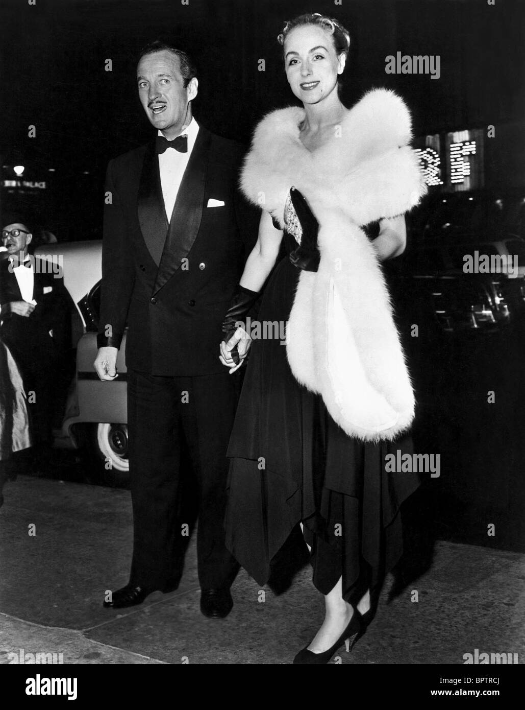 DAVID NIVEN & FREIND ACTOR (1960 Stock Photo - Alamy