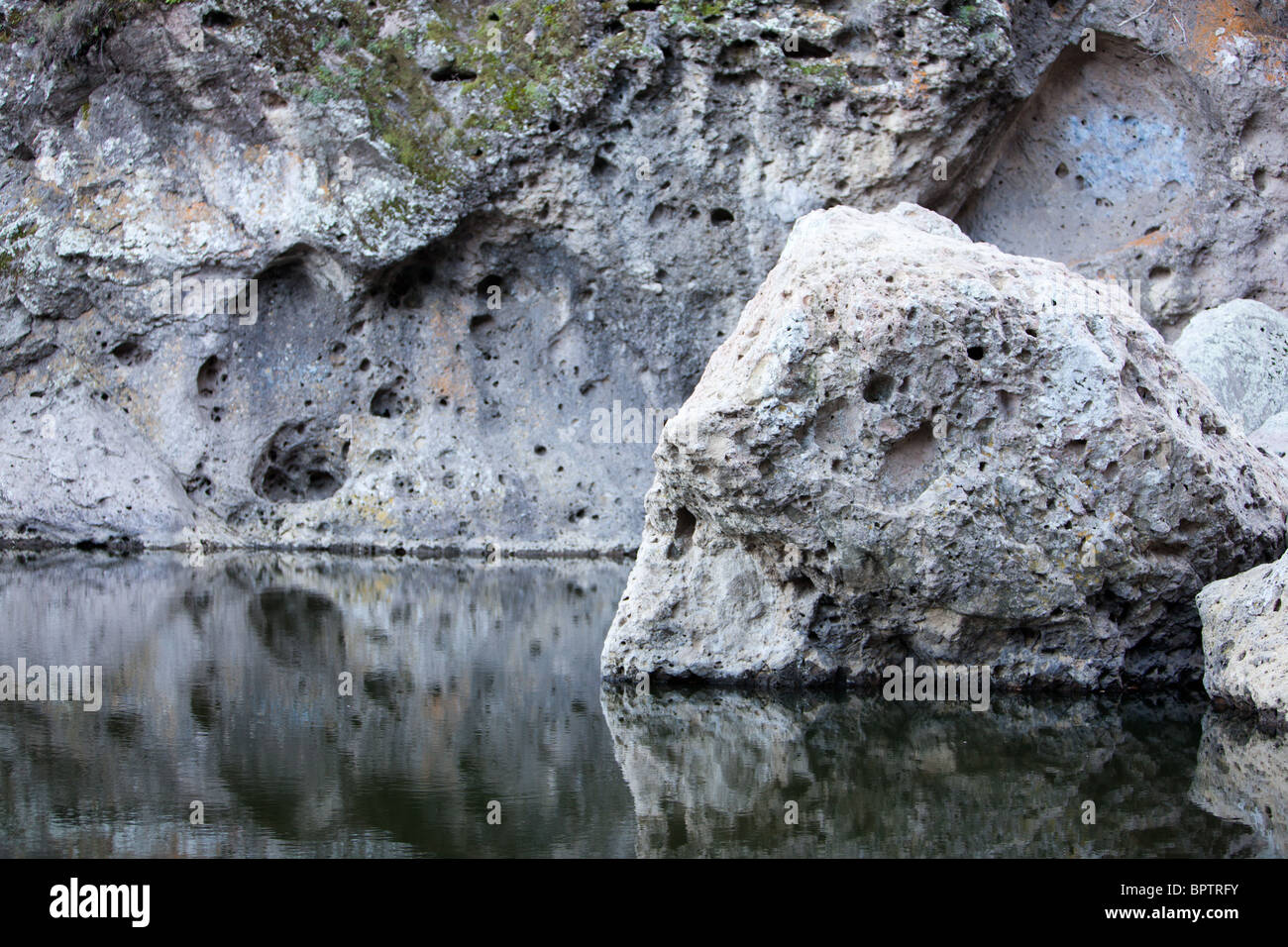 Rock pond malibu hi-res stock photography and images - Alamy