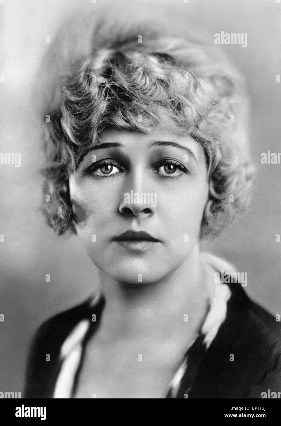 Anna nilsson hi-res stock photography and images - Alamy