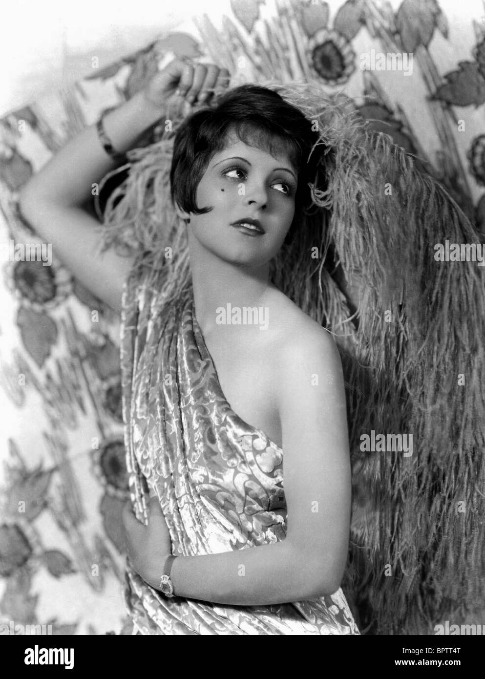 CLARA BOW ACTRESS (1932 Stock Photo - Alamy