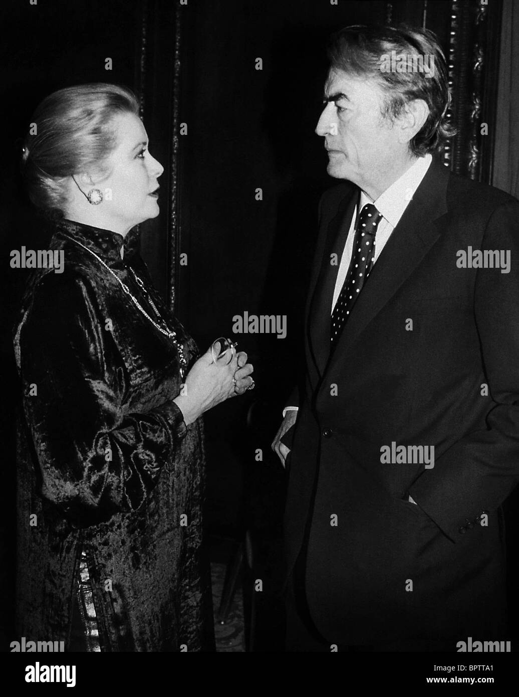 GRACE KELLY & GREGORY PECK ACTOR AND ACTRESS (1970 Stock Photo - Alamy