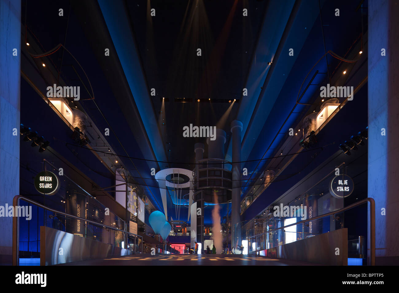 Museum of science and industry chicago hi-res stock photography and ...