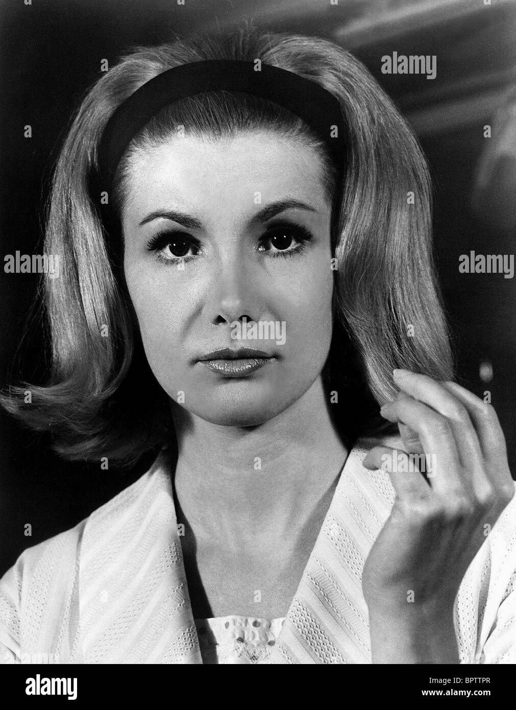 Susan hampshire hi-res stock photography and images - Alamy
