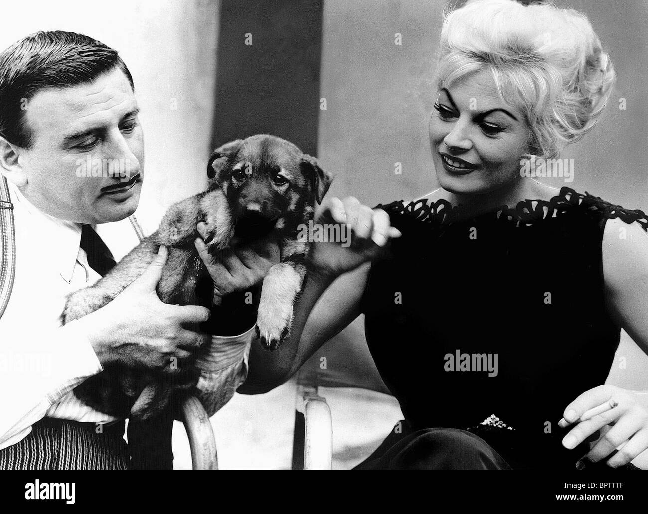 RENATO RASCEL & ANITA EKBERG ACTOR & ACTRESS (1960 Stock Photo - Alamy