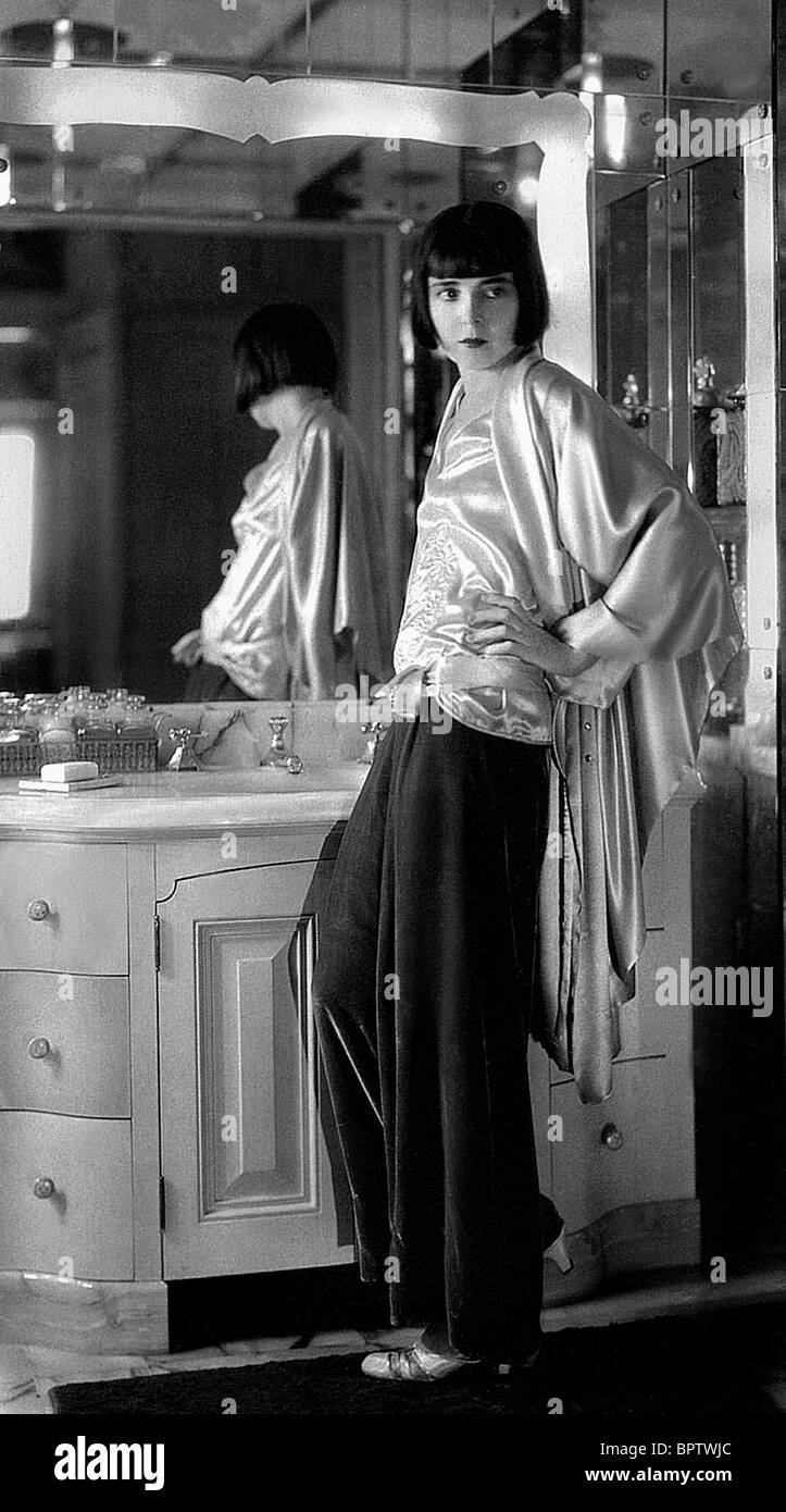 COLLEEN MOORE ACTRESS (1928 Stock Photo - Alamy