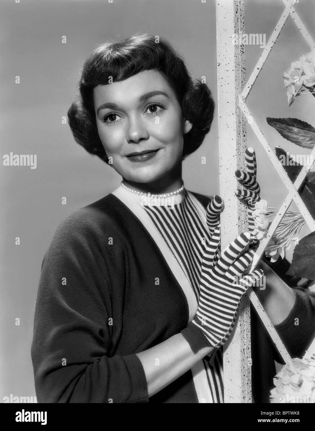 Gloves actress hi-res stock photography and images - Alamy