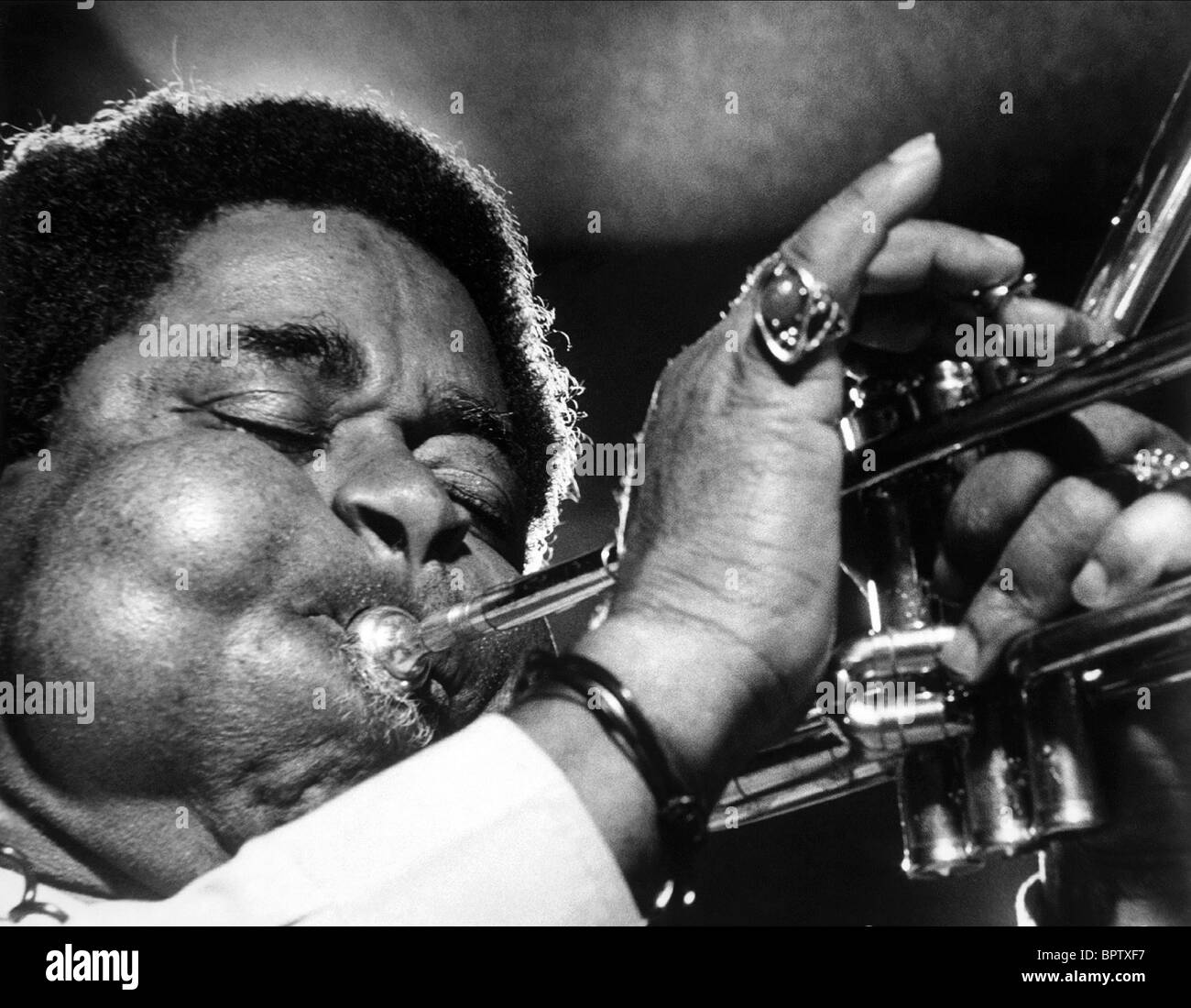 Dizzy gillespie hi-res stock photography and images - Alamy Dizzy gillespie hi-res stock photography and images - Alamy