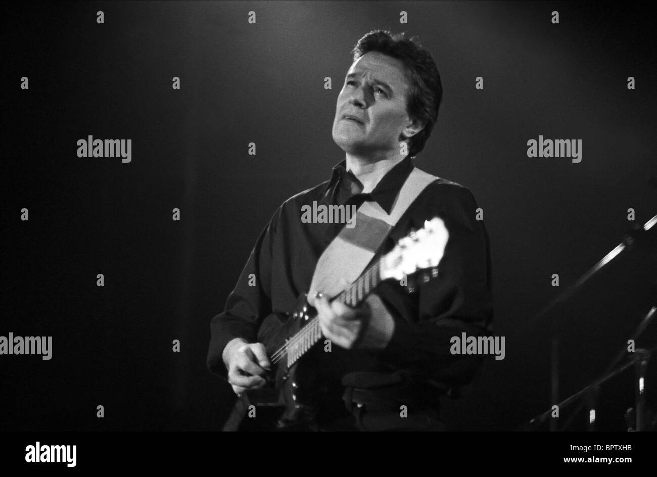 John Mclaughlin Guitar High Resolution Stock Photography and Images - Alamy