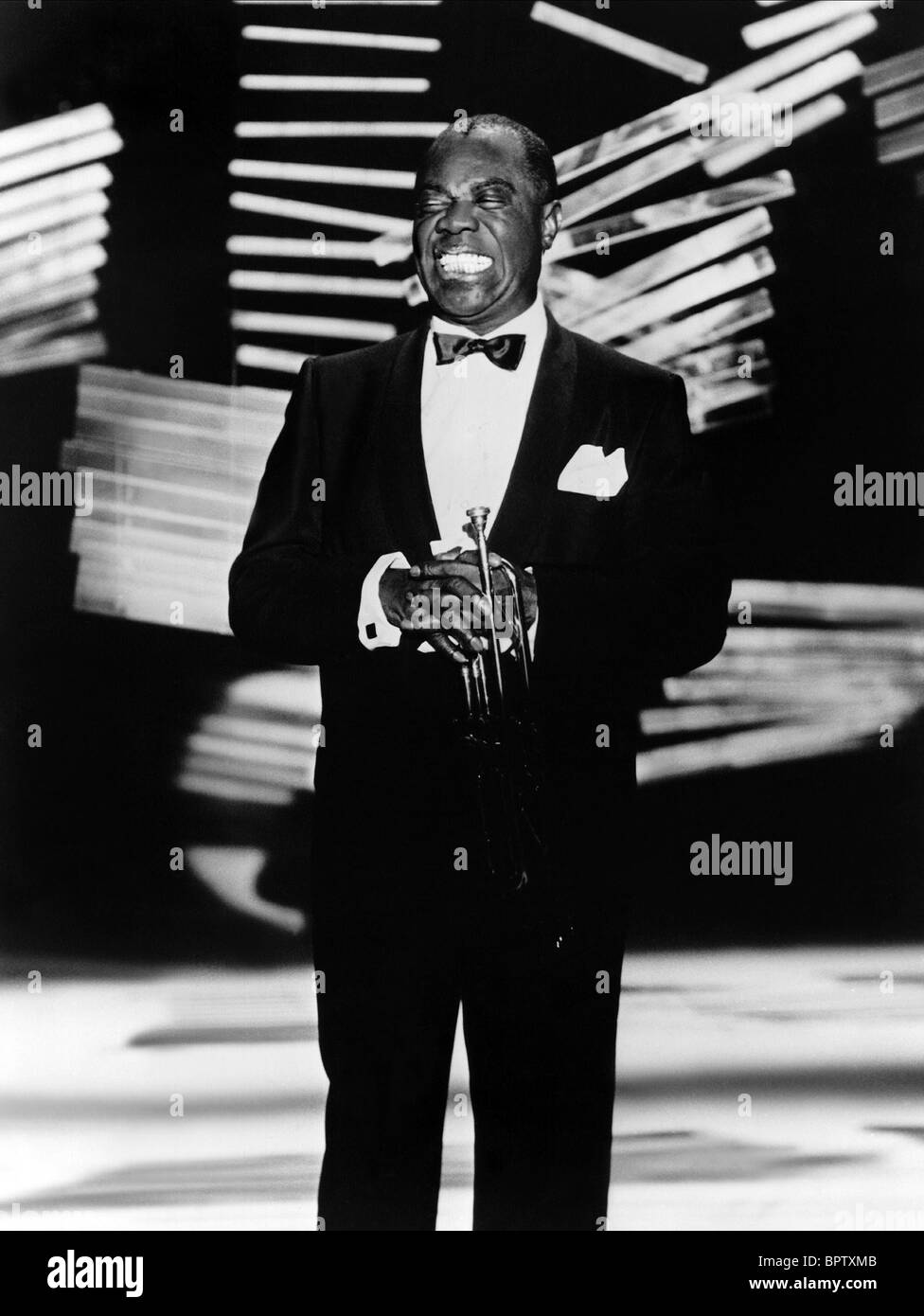 LOUIS ARMSTRONG JAZZ MUSICIAN (1965 Stock Photo - Alamy