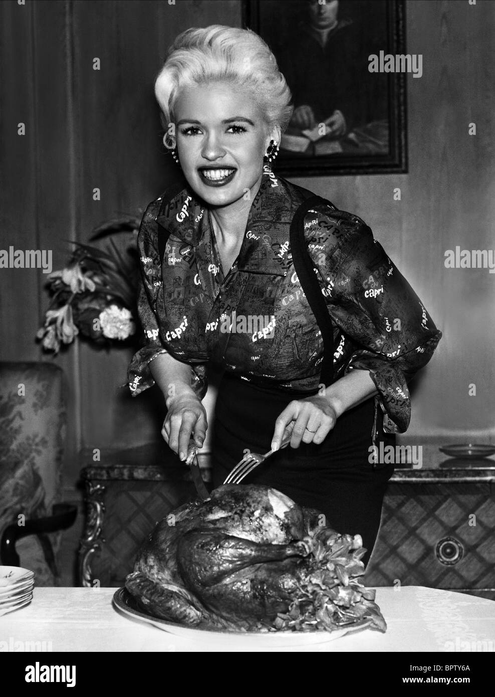 JAYNE MANSFIELD ACTRESS AT THANKSGIVING (1957 Stock Photo - Alamy