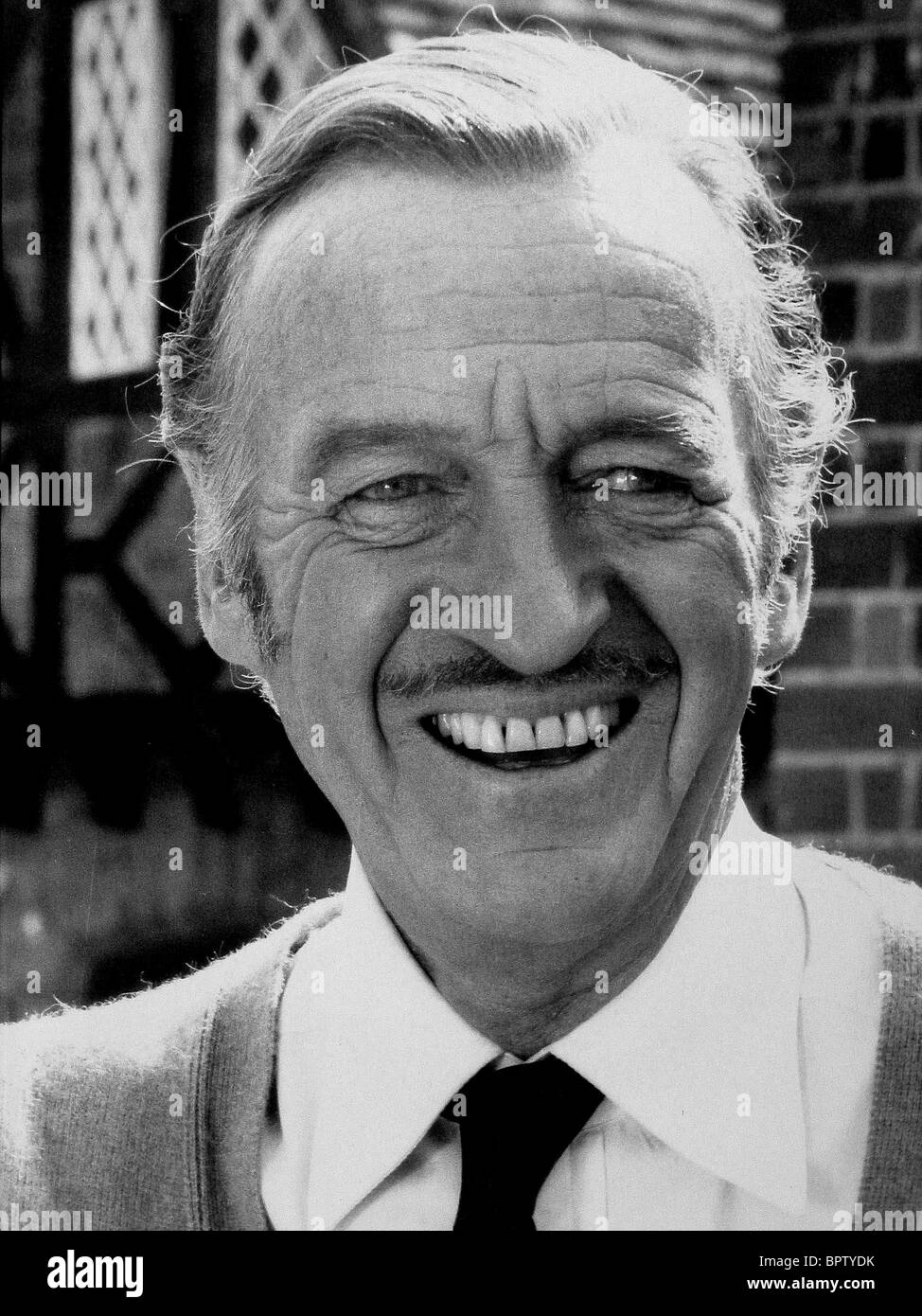 DAVID NIVEN ACTOR (1977 Stock Photo - Alamy