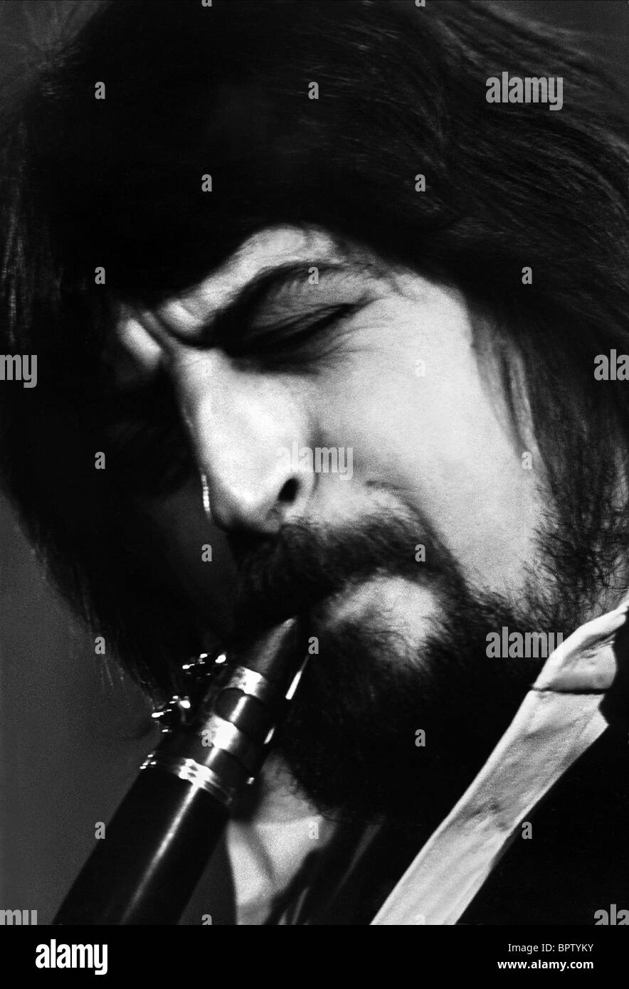 ANDY COOPER MUSICIAN (1978 Stock Photo - Alamy