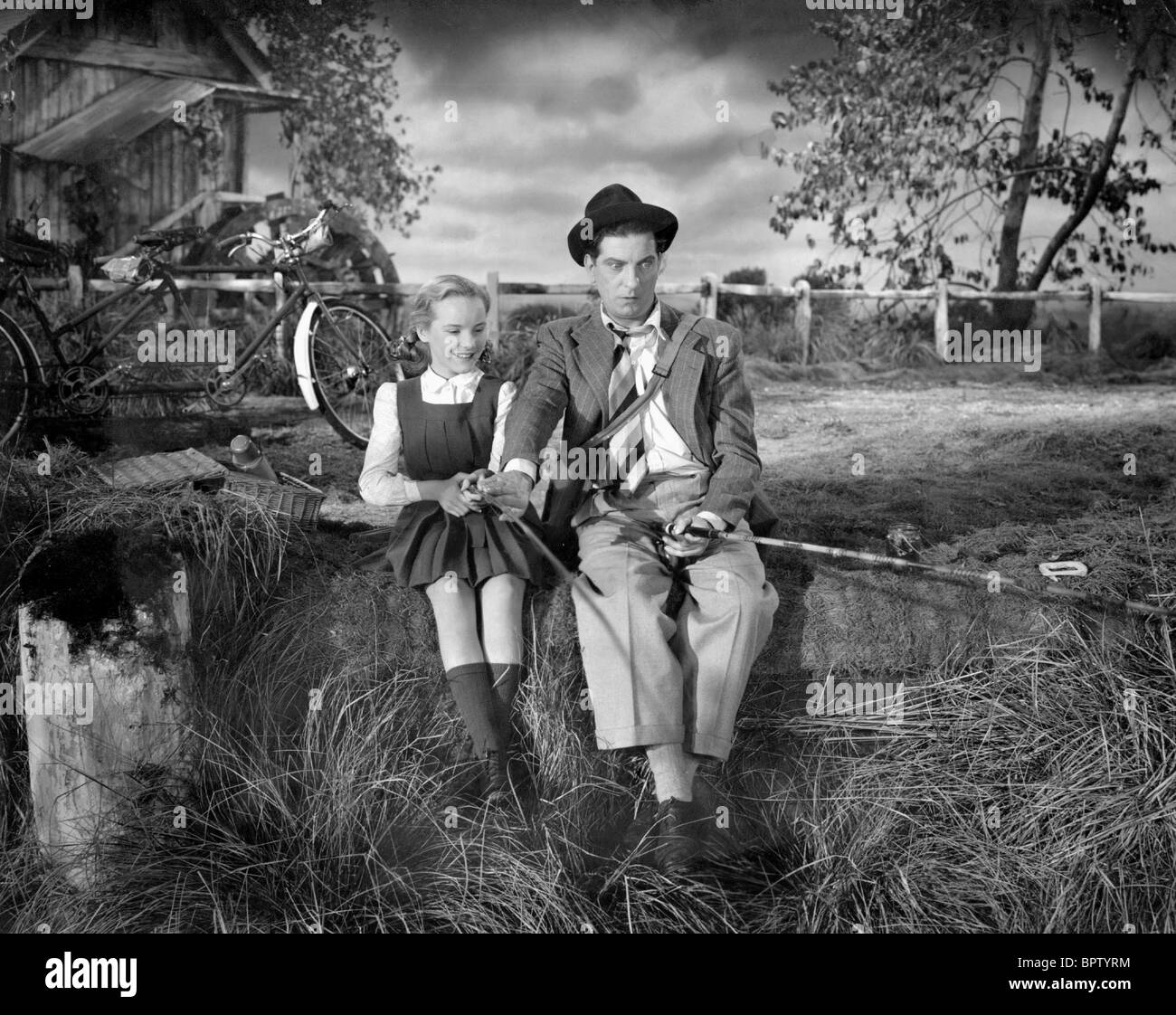 Ray bolger hi-res stock photography and images - Alamy