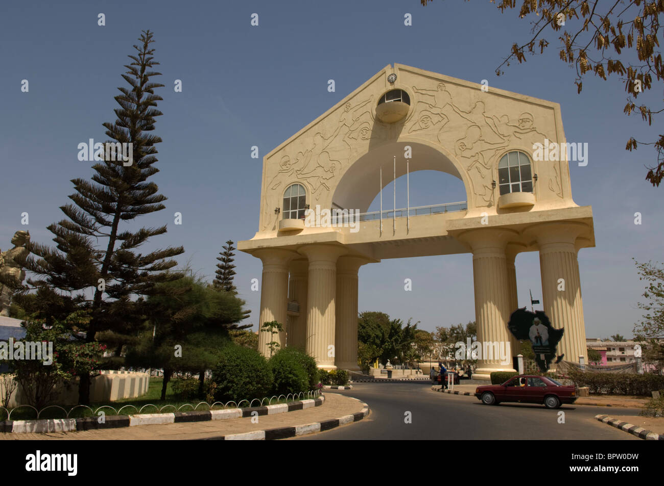 Gambia banjul arch 22 hi-res stock photography and images - Alamy