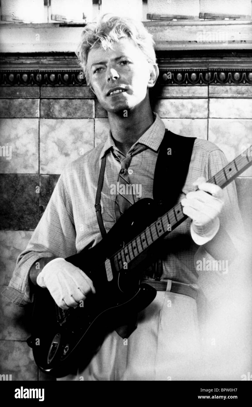 David Bowie Singer Black and White Stock Photos & Images - Alamy