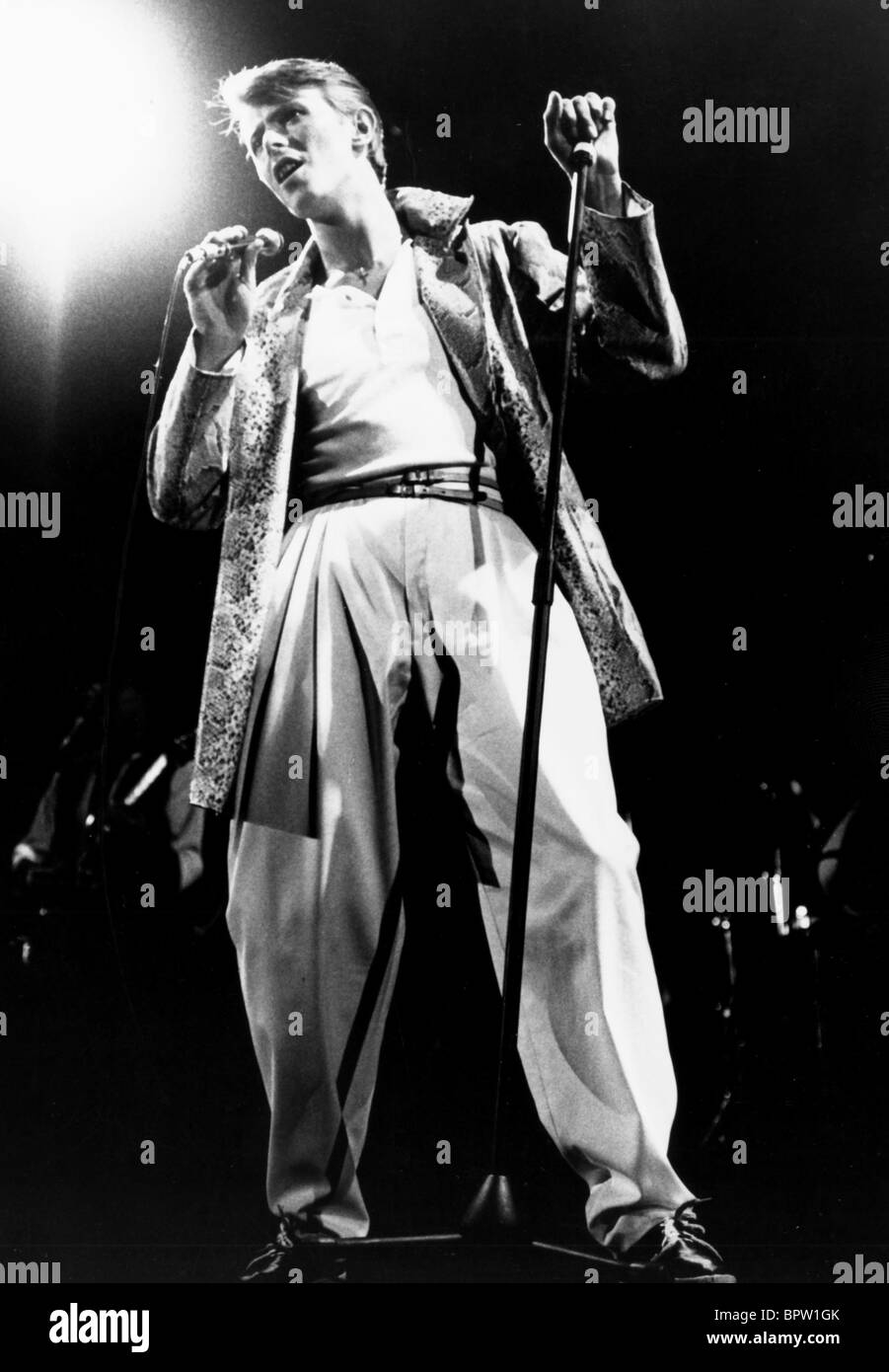 David Bowie Singer Black and White Stock Photos & Images - Alamy