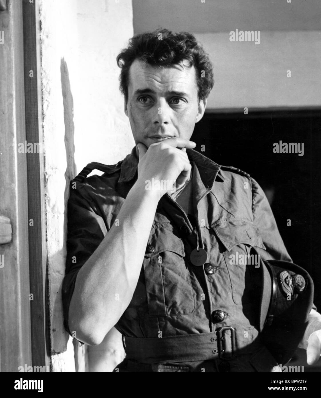 DIRK BOGARDE ACTOR (1954 Stock Photo - Alamy