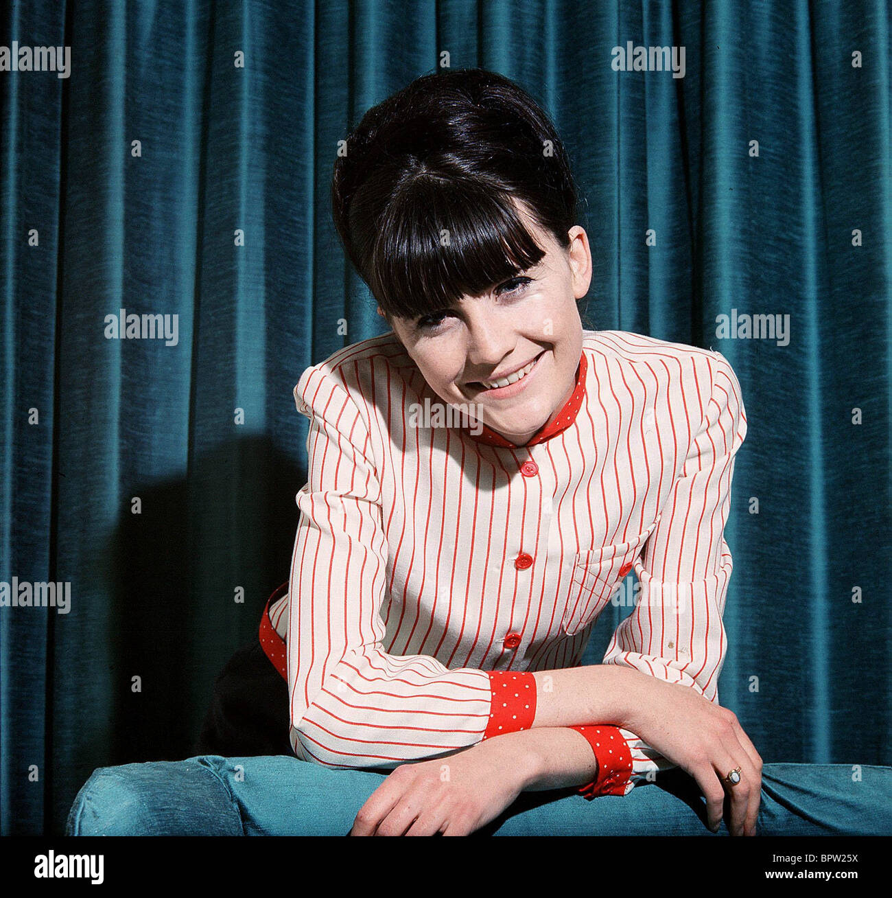 Sandy Shaw High Resolution Stock Photography and Images - Alamy