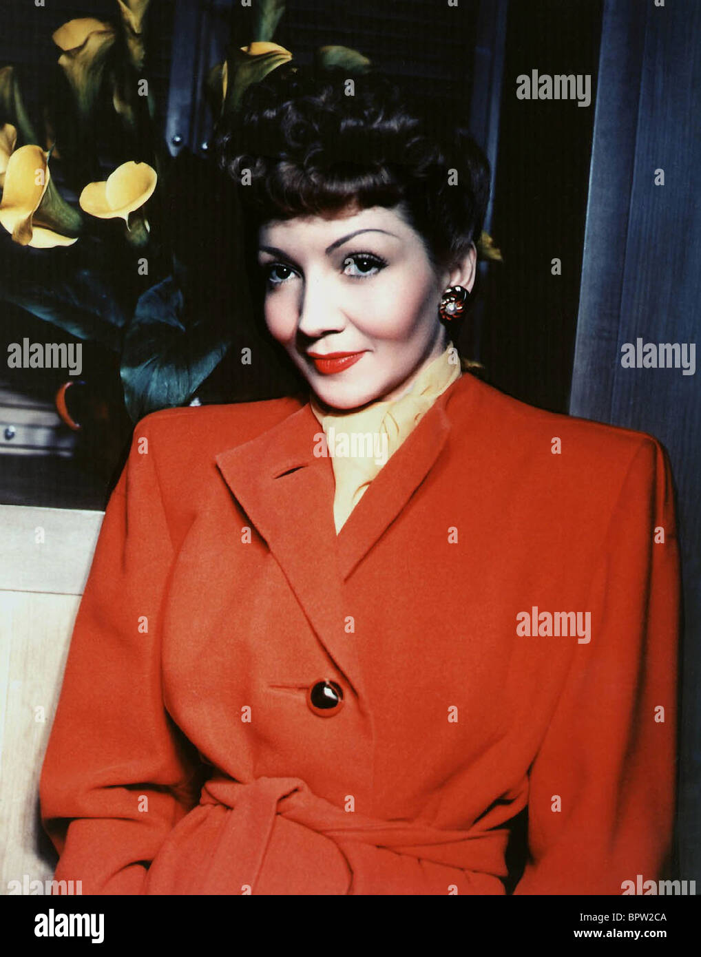 Claudette colbert 1942 hi-res stock photography and images - Alamy