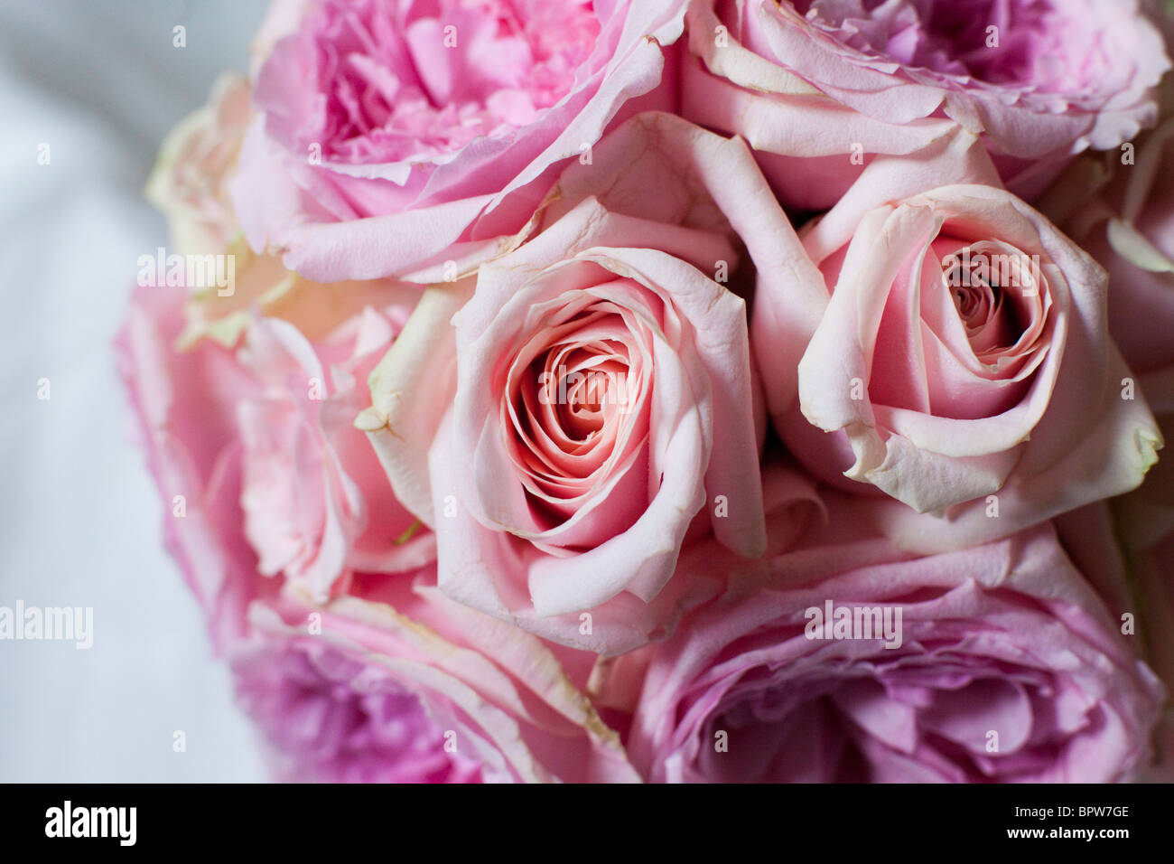 Wedding Flowers roses Stock Photo - Alamy