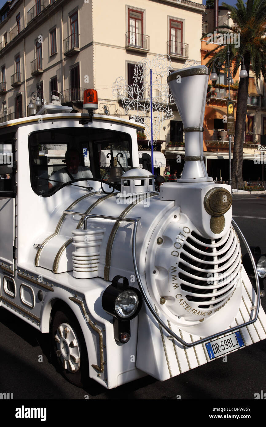 White train hi-res stock photography and images - Alamy