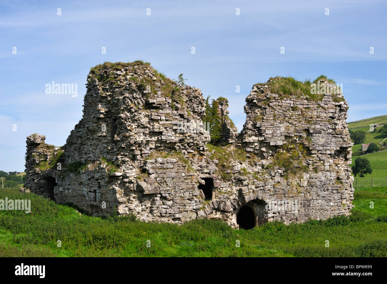 Lammerside castle wharton kirkby stephen hi-res stock photography and ...